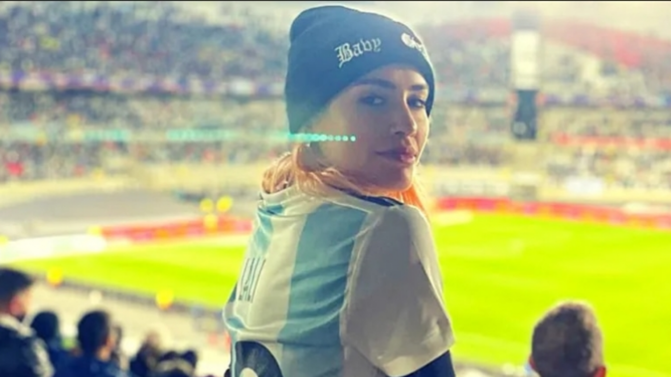 Comunidad Fan | Novedades | Lali le pidió a Telefé llevar un ...